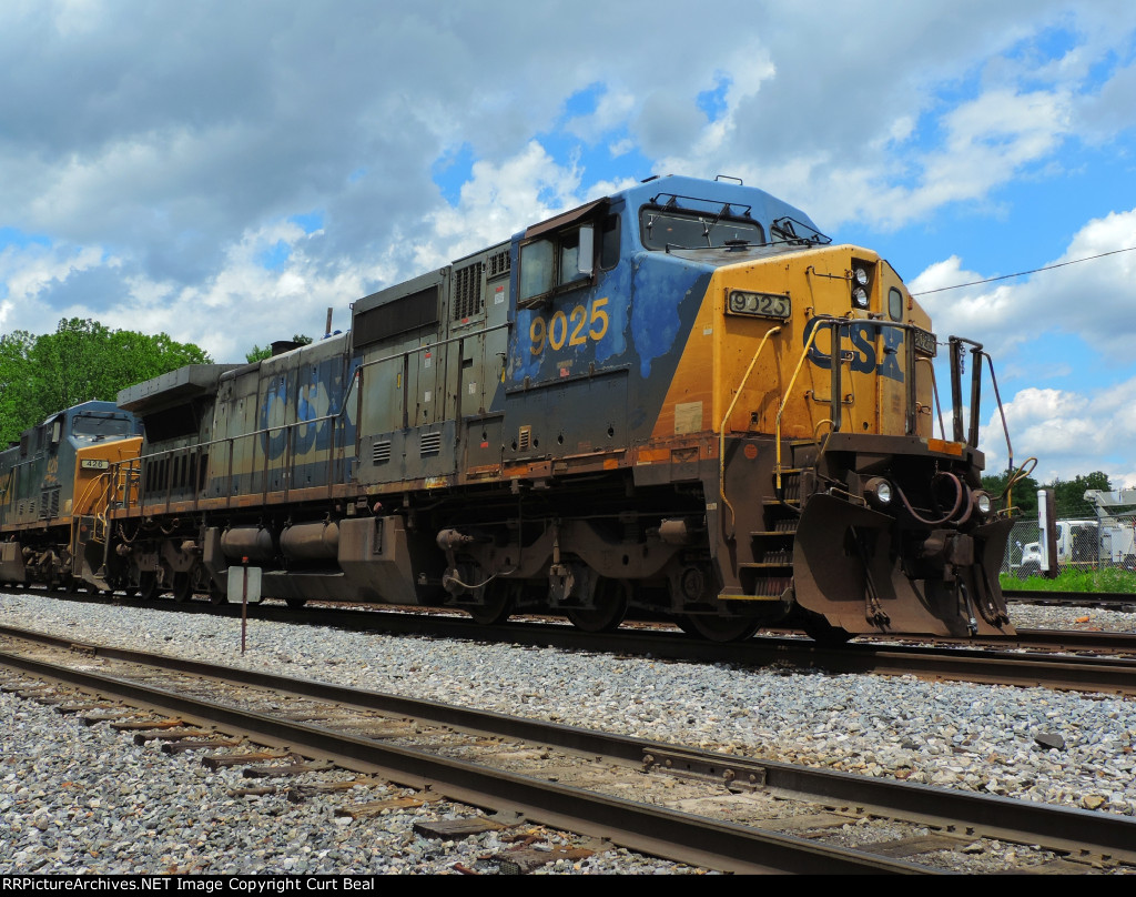 CSX 9025 (2)